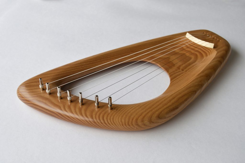 7 String Pentatonic Lyre, Ash Wood - NISORIA